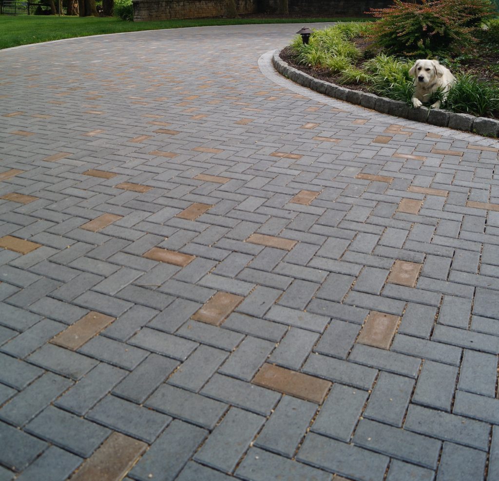 Paving Stones & Concrete Pavers for Patios and Driveways